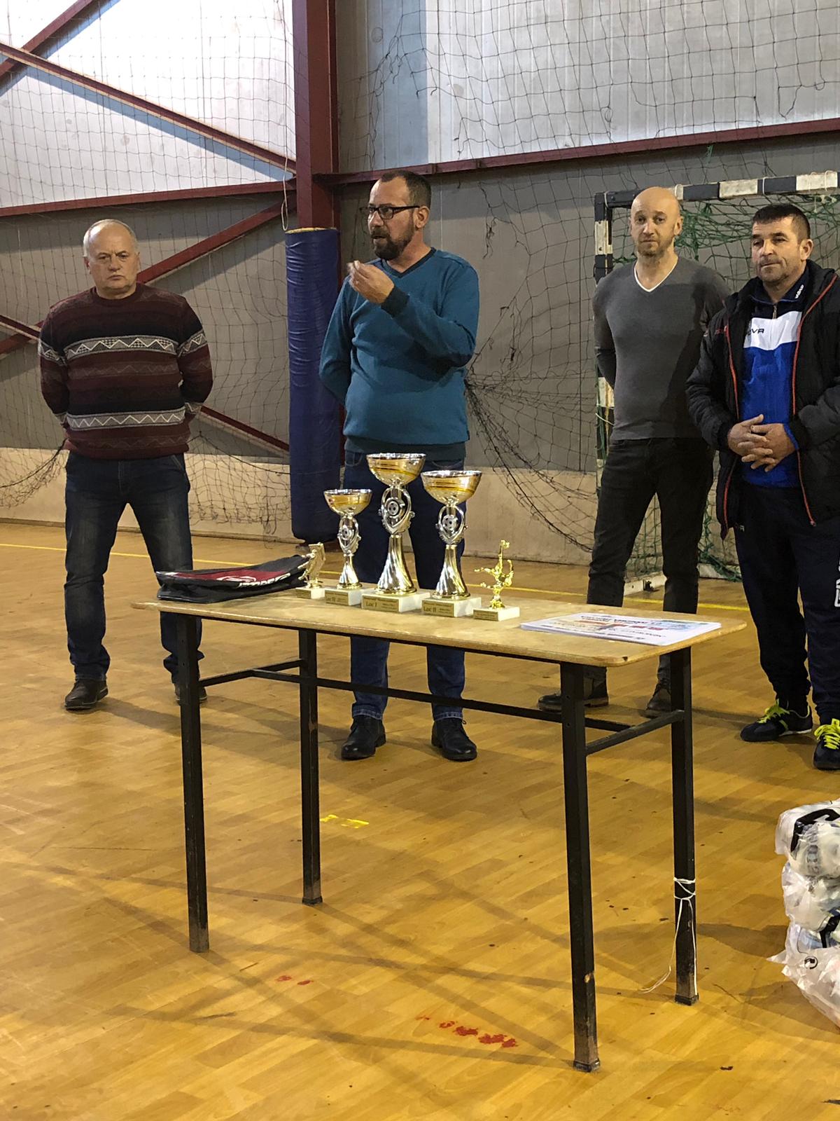 În onoarea „Generalului”: Juniorii Pîncotei - cei mai buni la ...