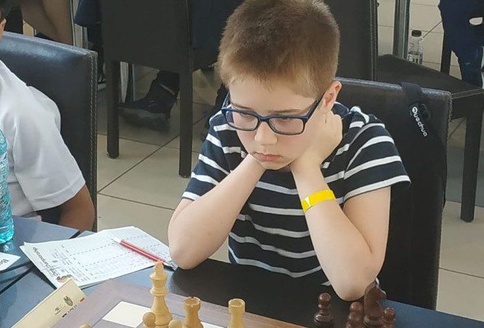 Șahistul Filip Magold a pus umărul la succesele online ale României ...