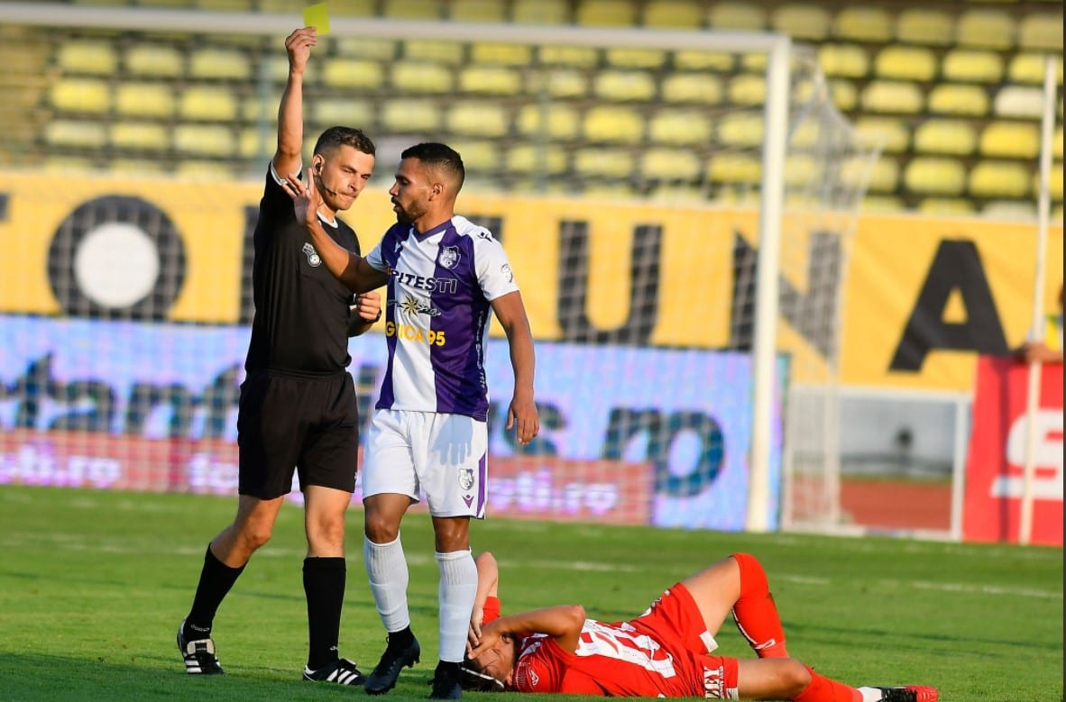 Florin Andrei o arbitrează pe UTA a zecea oară în carieră, dar nu a mai ...