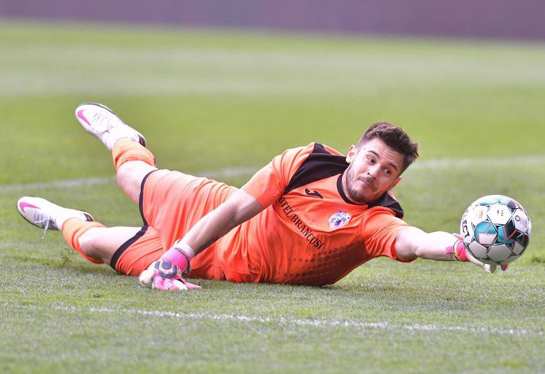 Roberto Bodea - noutatea de la reunirea Cermeiului, care în rest și-a ...