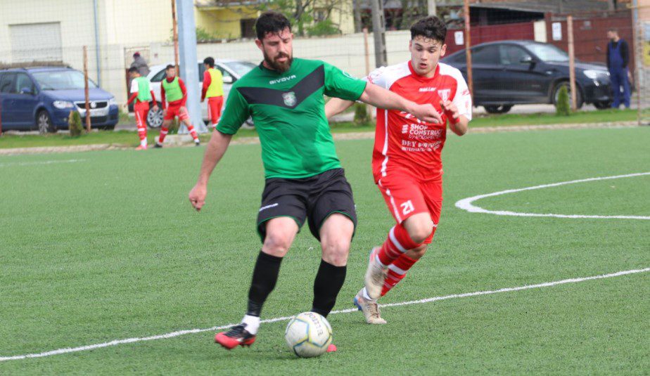 Pe mâna foștilor fundași „roș-albi”: UTA II - ACB Ineu 0-3 - Sportarad