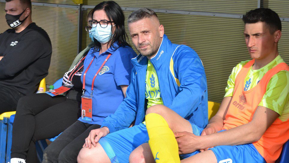 Bozian nu și-a putut ajuta din teren echipa în primul test al iernii ...