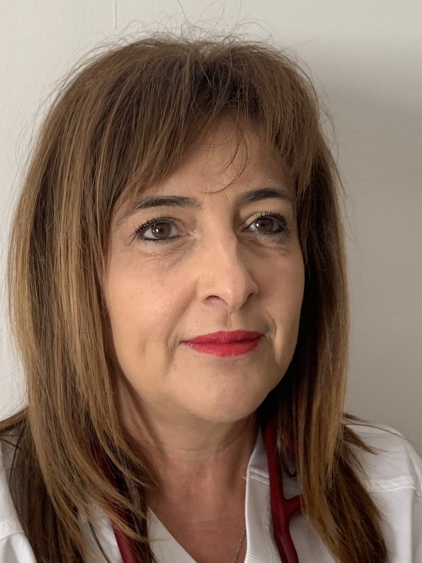 Seria "Interviuri cu medicini arădeni" - dr. Adina Pop-Moldovan, medic ...