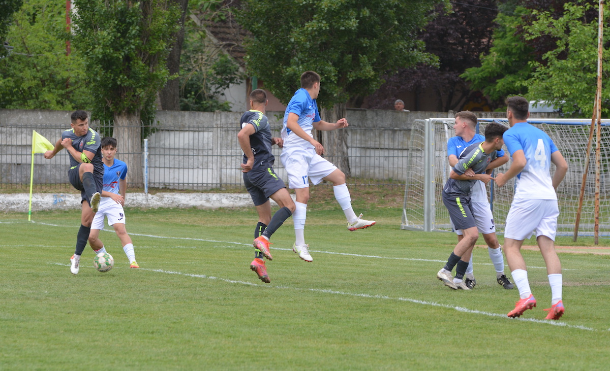 Galerie foto de la partida dintre ACB Ineu și CS Socodor, scor 7-2 ...