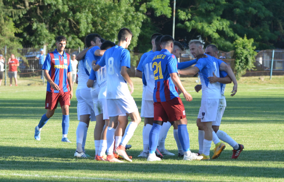 ACB Ineu - la 90 de minute de promovarea în Liga 3-a! Mihuț: „La Dănceu ...