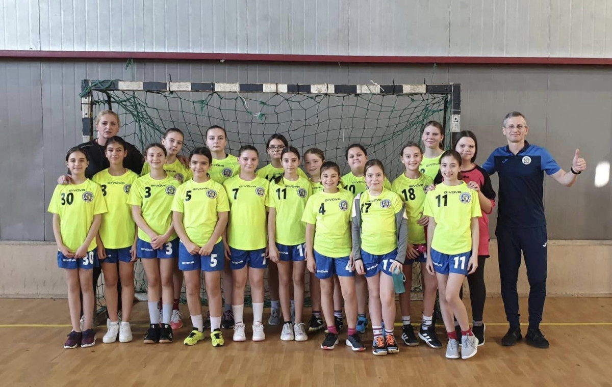 CSȘ Gloria Arad și-a început aventura în campionatul județean de ...