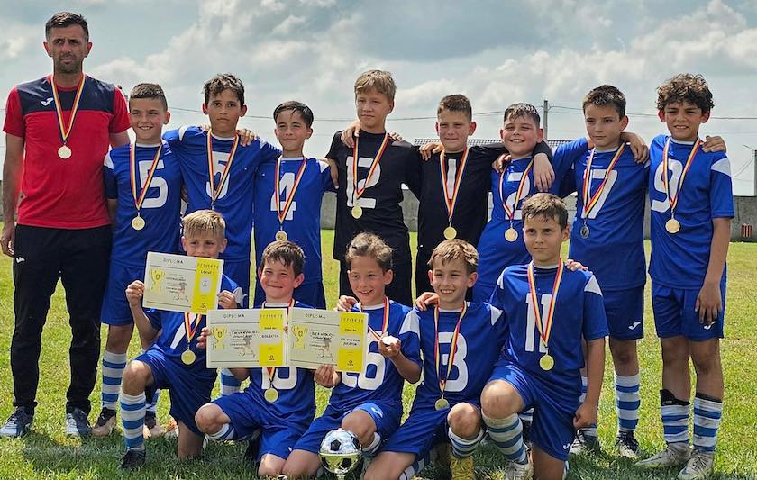 Viitorul 2013 a luat trofeul la Cupa Bega în fața unor adversari mai ...