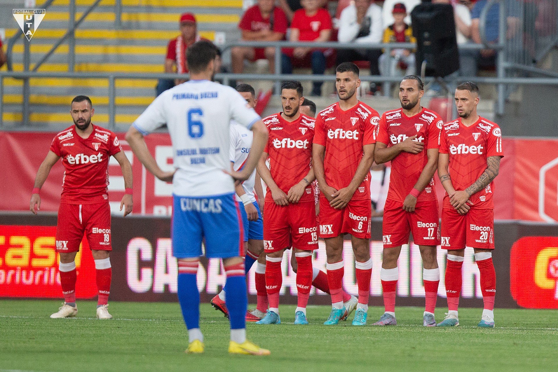 „Focul” la ei: Acceptă jucătorii UTA-ei noua politică salarială a ...