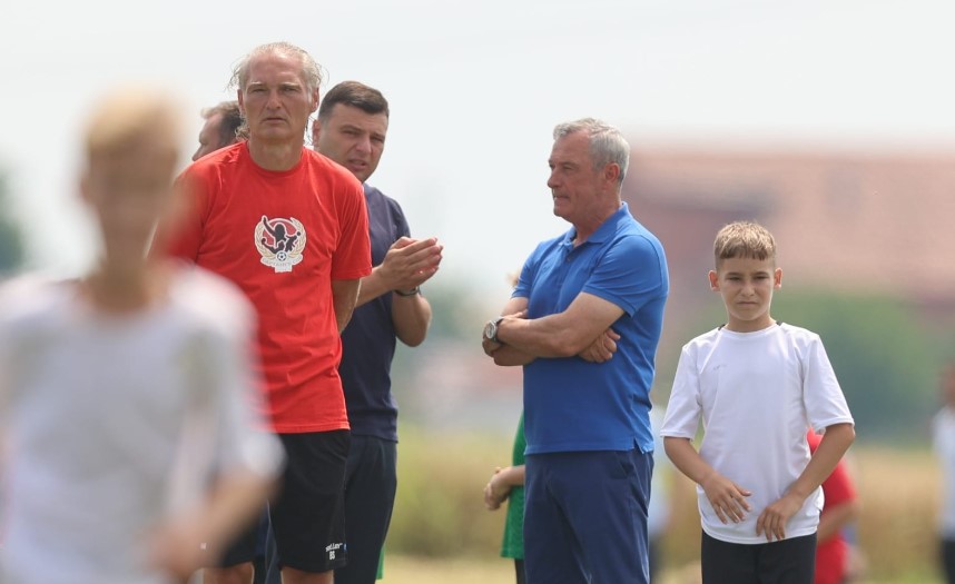 Bîlcea nu crede că UTA ar trebui să plece din Arad în această toamnă ...