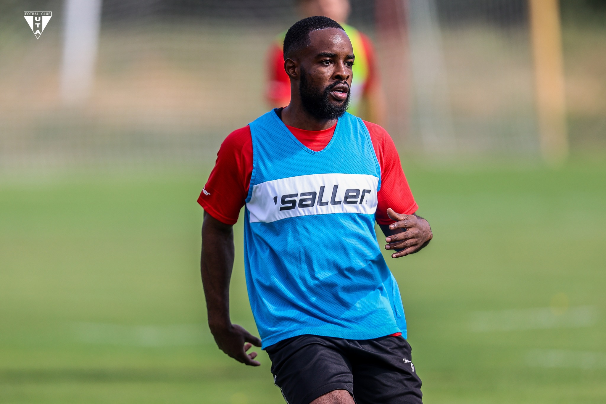 Ofosu a devenit utist cu acte în regulă, Rednic are 3-4 variante pentru ...