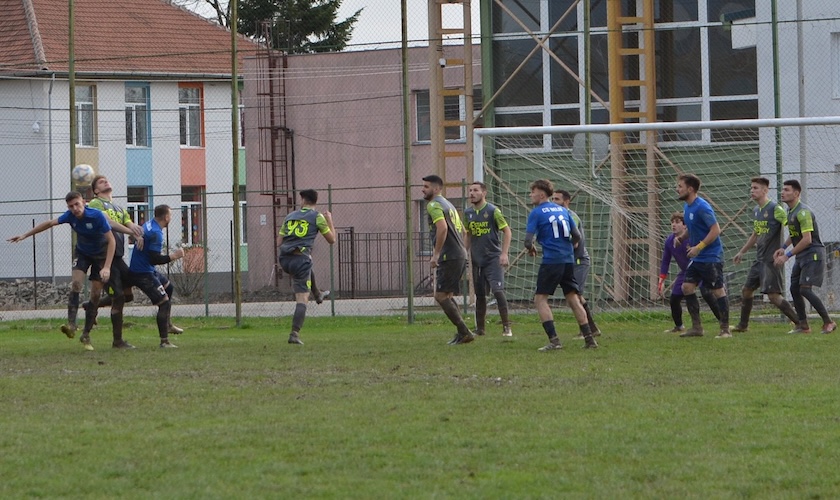 Șoimii Șimand, „insulița” din Liga a 4-a Arad: Un tur sub așteptările ...