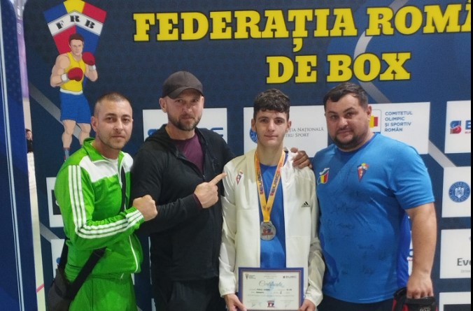 Pugilistul Andrei Marcu se va pregăti la Centrul Național Olimpic din ...