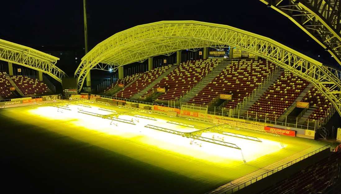 Sistemul de fotosinteză a fost inaugurat pe noul gazon de pe „Francisc ...