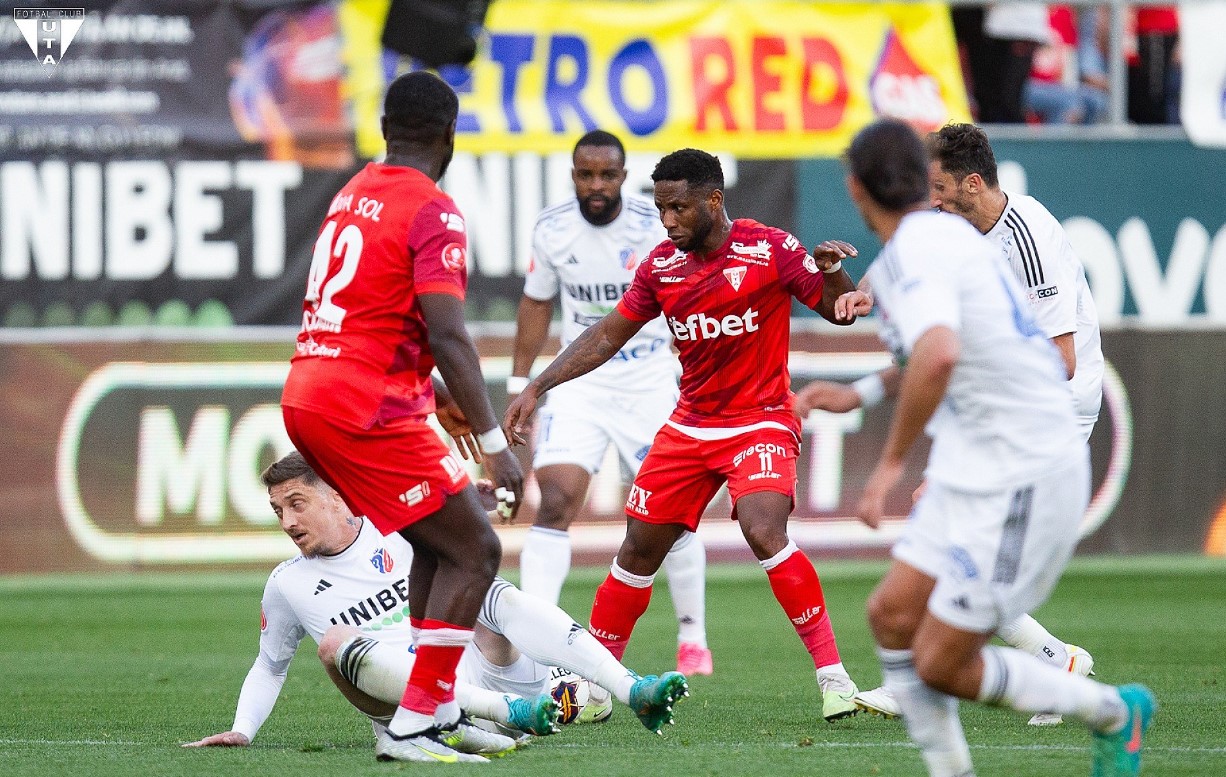 Imoh Ezekiel, ușor de convins să vină la UTA: „Mircea Rednic e ca un ...