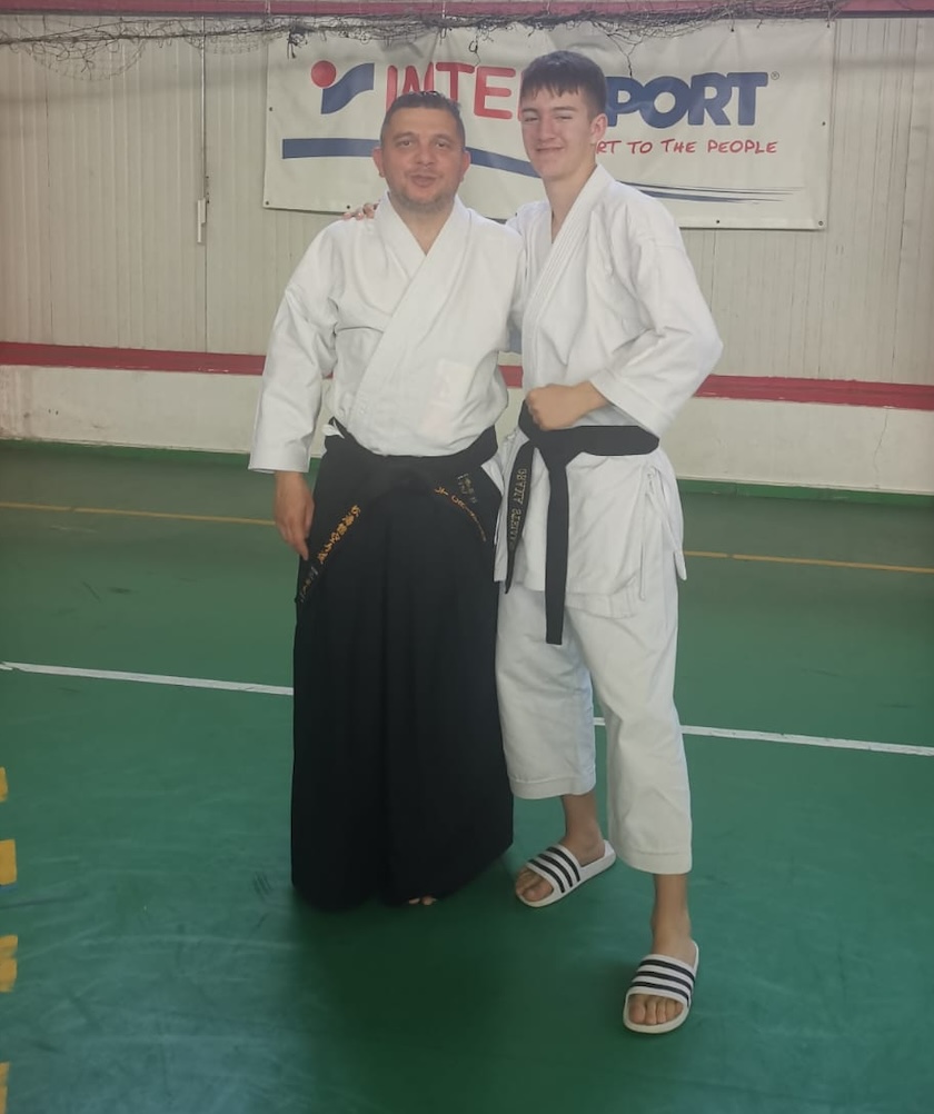 Stelian Grama (Katana Karate Club Arad) a cucerit două medalii de aur ...