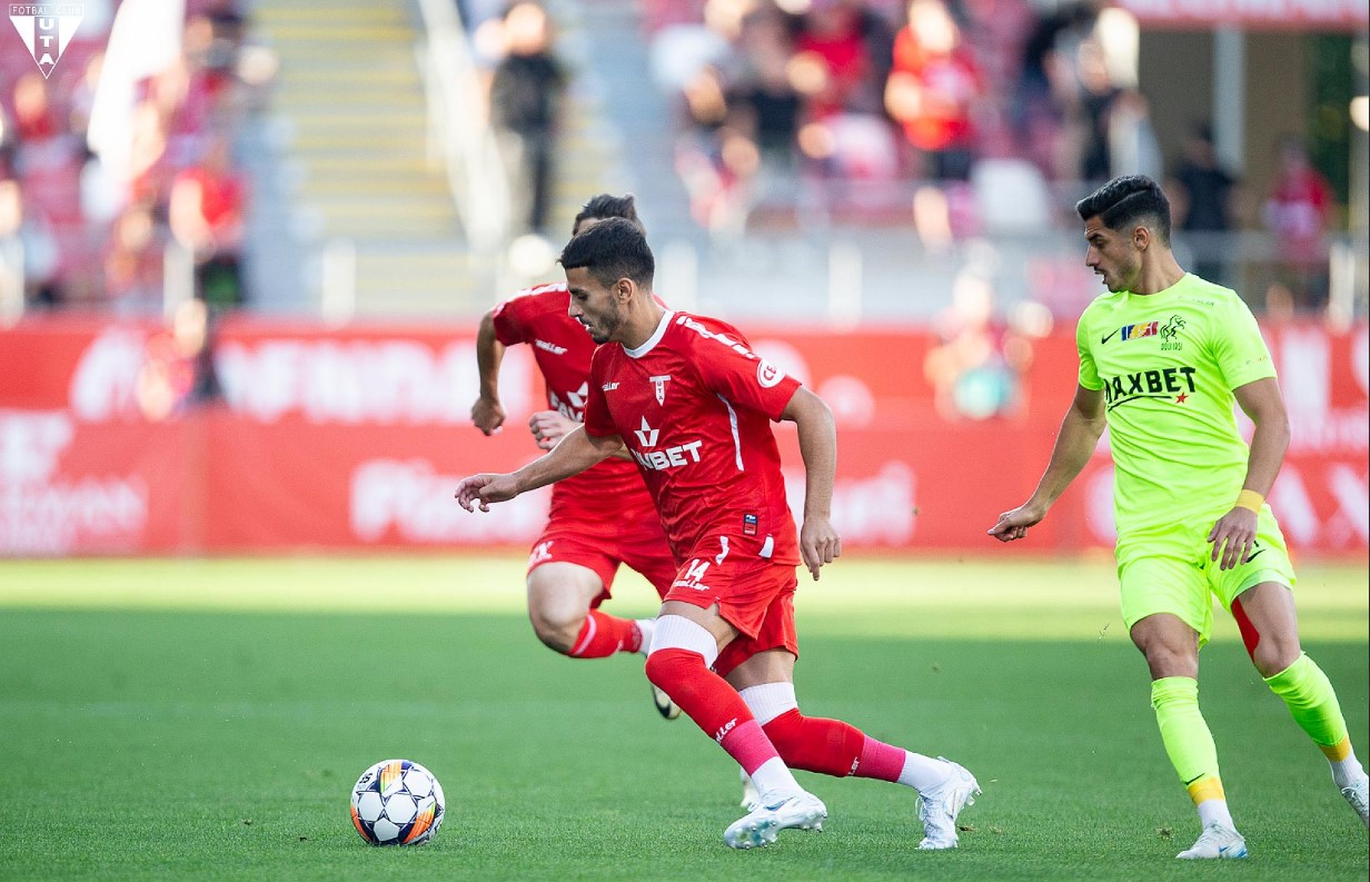 Ghezali încă nu a arătat nimic la UTA, dar rămâne pozitiv: „Când ai ...