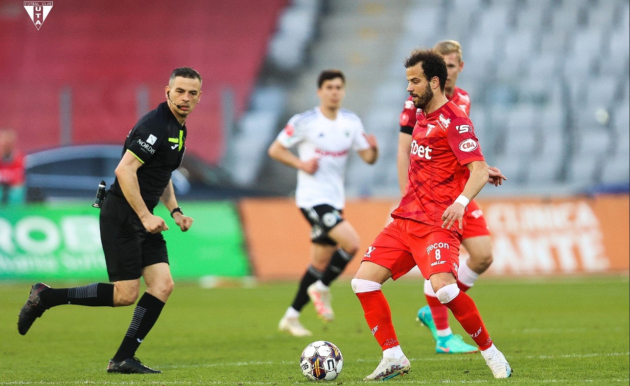 Hermannstadt și UTA, fluierate în premieră stagională de Florin Andrei ...