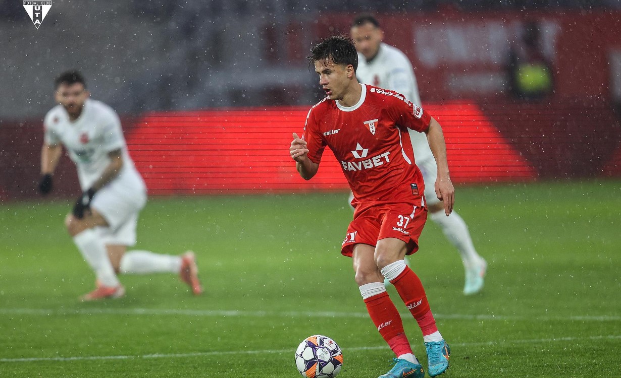 De Ce Nu A Jucat Mabea La Sibiu Iar Danciu A Ieșit La Pauză Rednic Inspirat De Hagi „dacă El