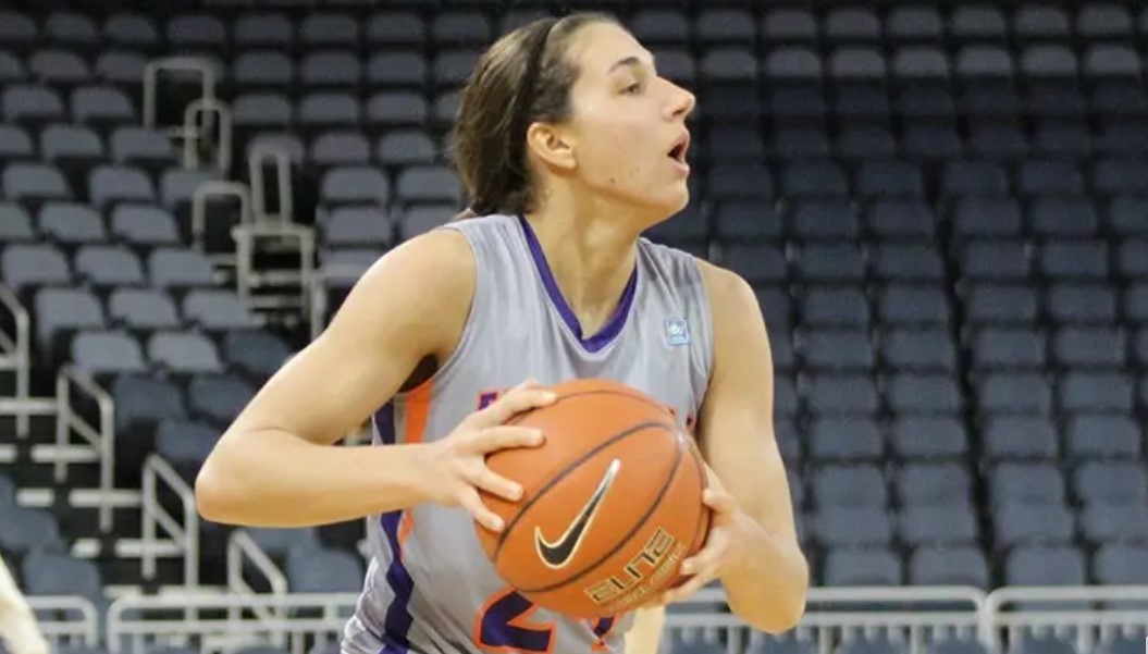 Al treilea transfer într-o lună la FCC UAV Arad: Americanca Sara Dickey vine să lupte pentru ...