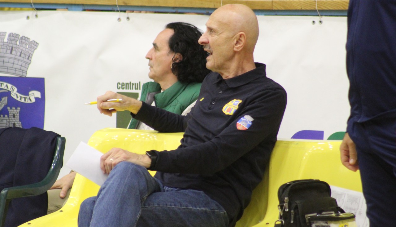 Pe ce a pariat profesorul Dan Moraru când a anticipat revenirea FCC UAV ...