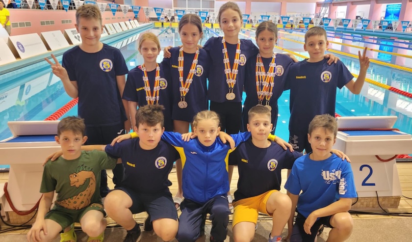 Înotători de argint la „naționalele” pentru copii 10 ani, CSȘ Gloria ...